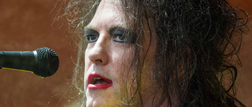Listen: The Cure's Robert Smith covers The Twilight Sad - The Skinny