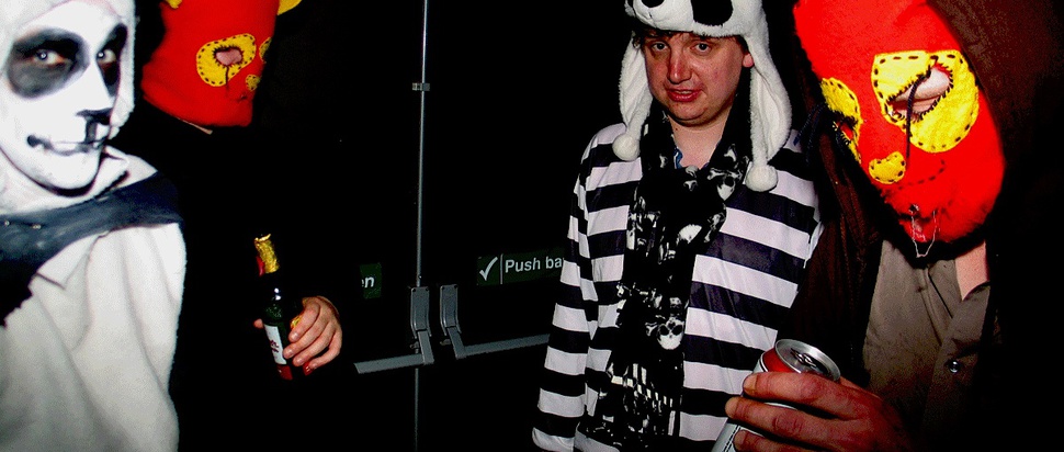 Paul Vickers and The Leg | The Skinny